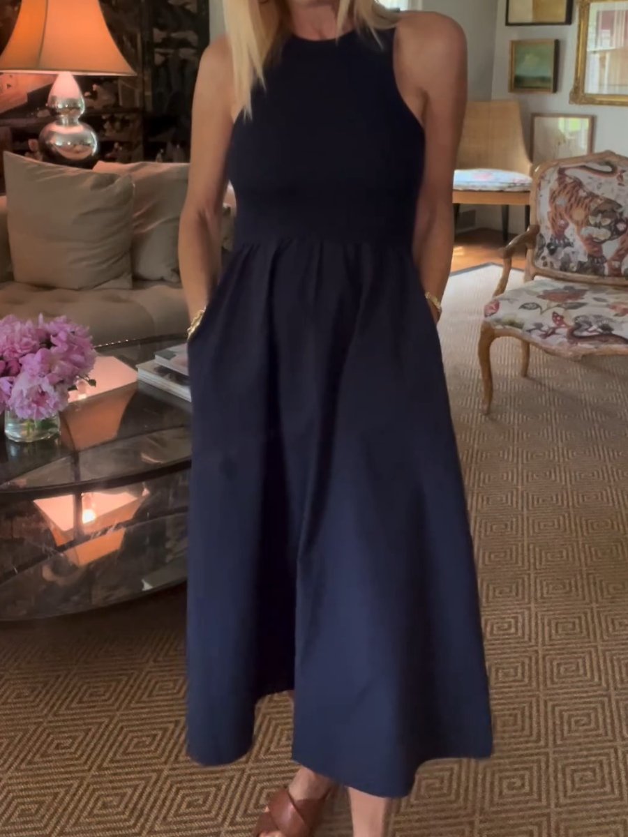 Black Sleeveless Dress